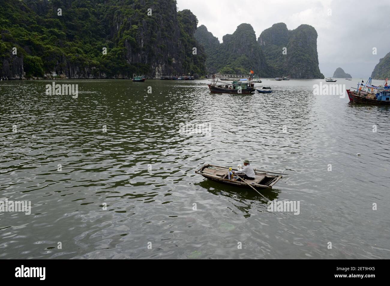 Ha long city hi-res stock photography and images - Alamy