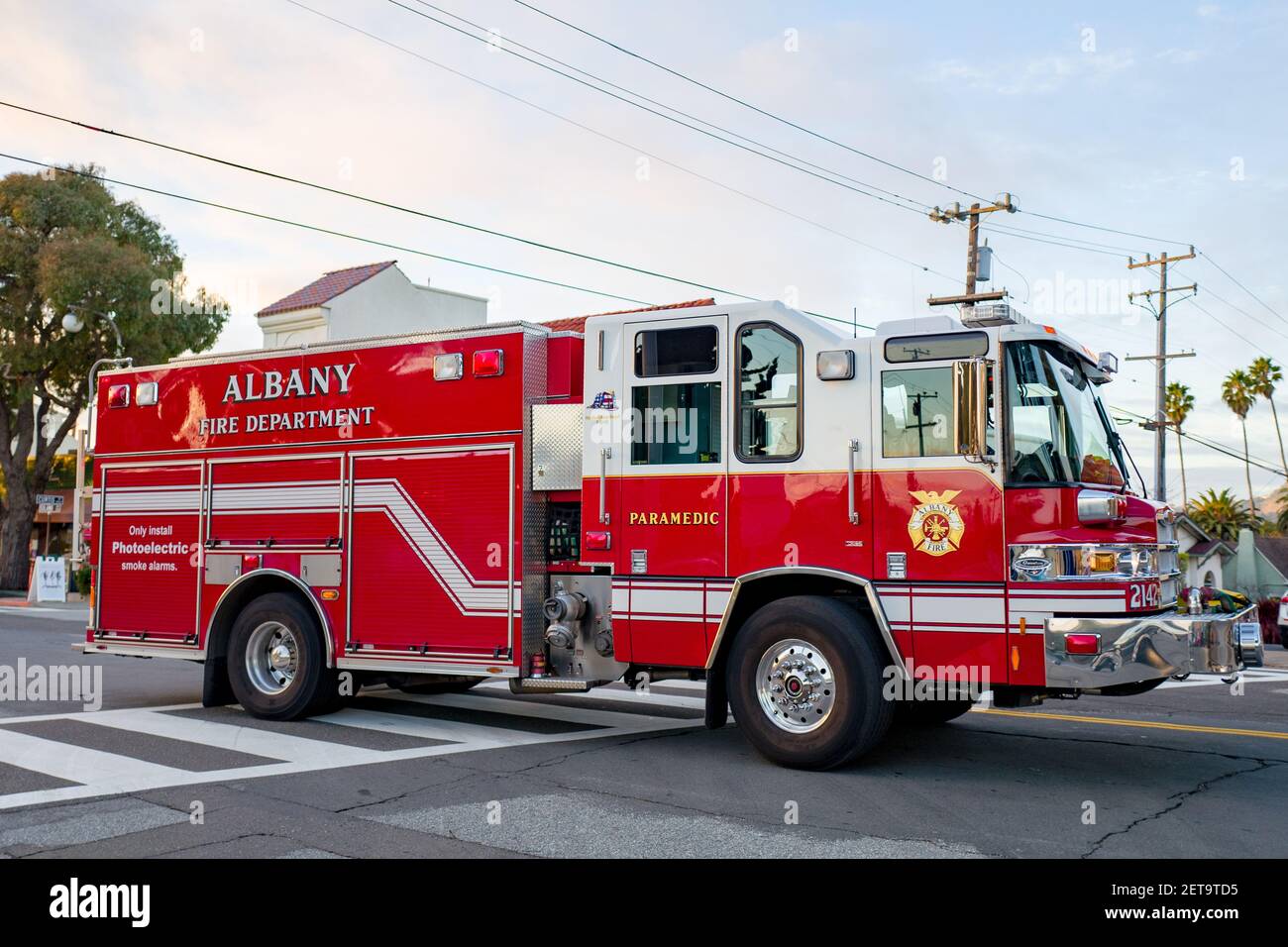 Side of fire truck hi-res stock photography and images - Alamy