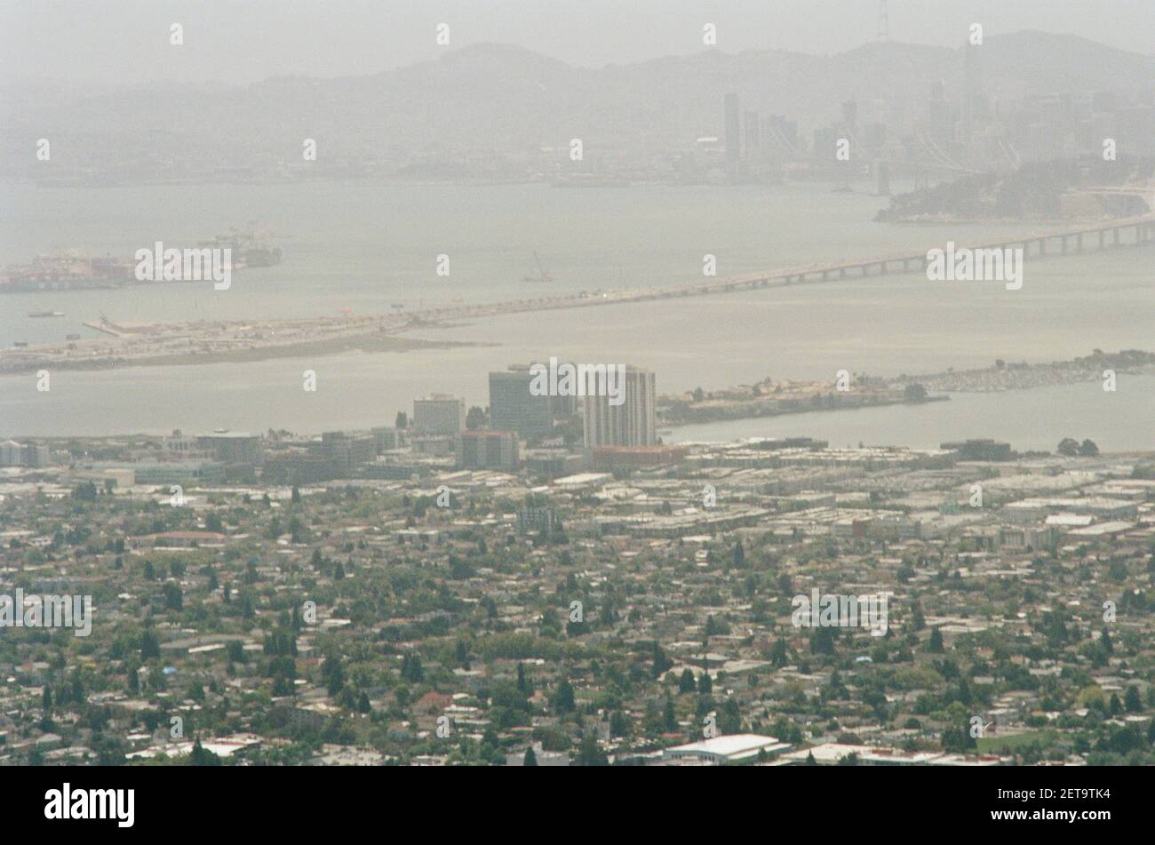 Aerial view of the oakland hills hi-res stock photography and images ...