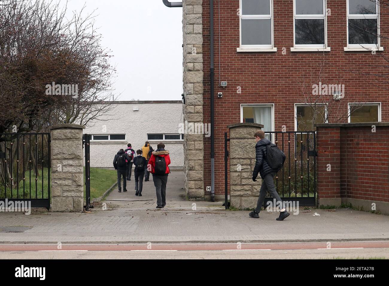 Secondary students enter hi-res stock photography and images - Alamy