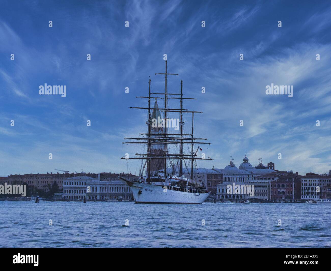 Example of overlapping images, a mistake, or a hit, in fact it is a ...