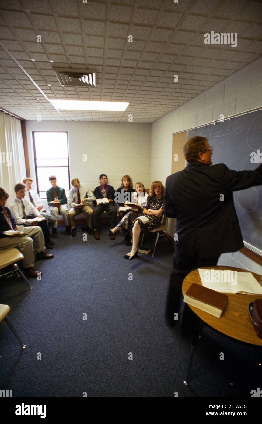 Bible class hi-res stock photography and images - Alamy