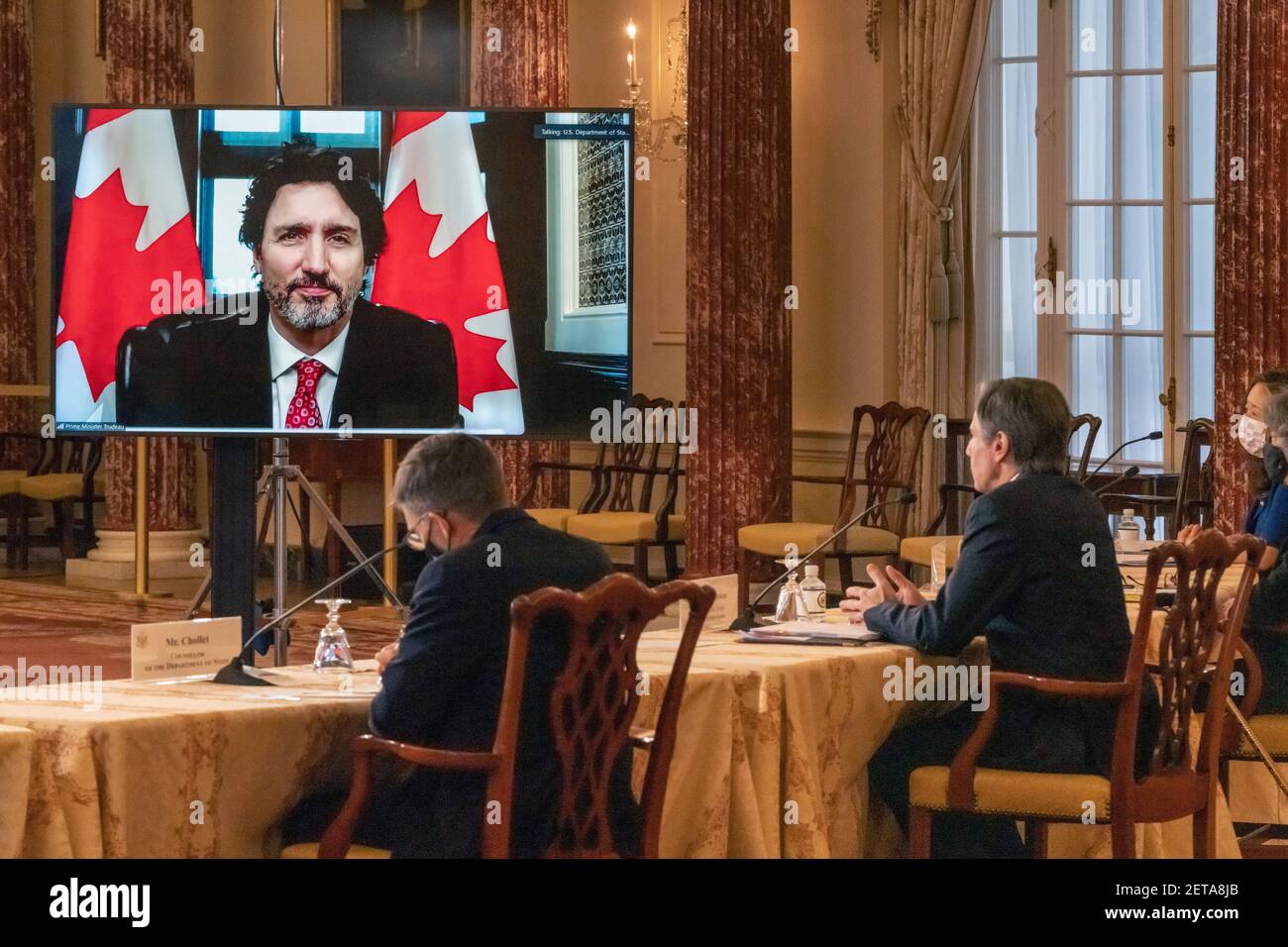 Justin trudeau cabinet meeting hi-res stock photography and images - Alamy