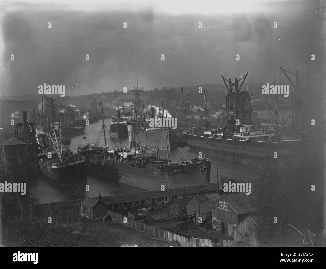 Penarth dock hi-res stock photography and images - Alamy