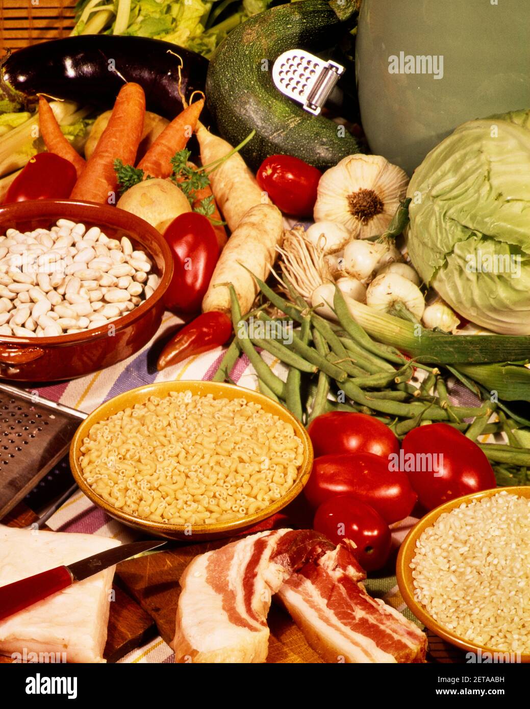 1970s INGREDIENTS FOR MAKING SOUP BACON FAT DRIED BEANS MACARONI RICE ...