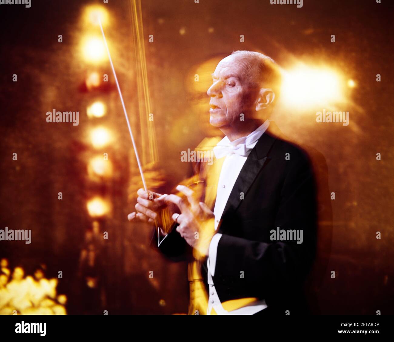 Vintage orchestra hi-res stock photography and images - Alamy