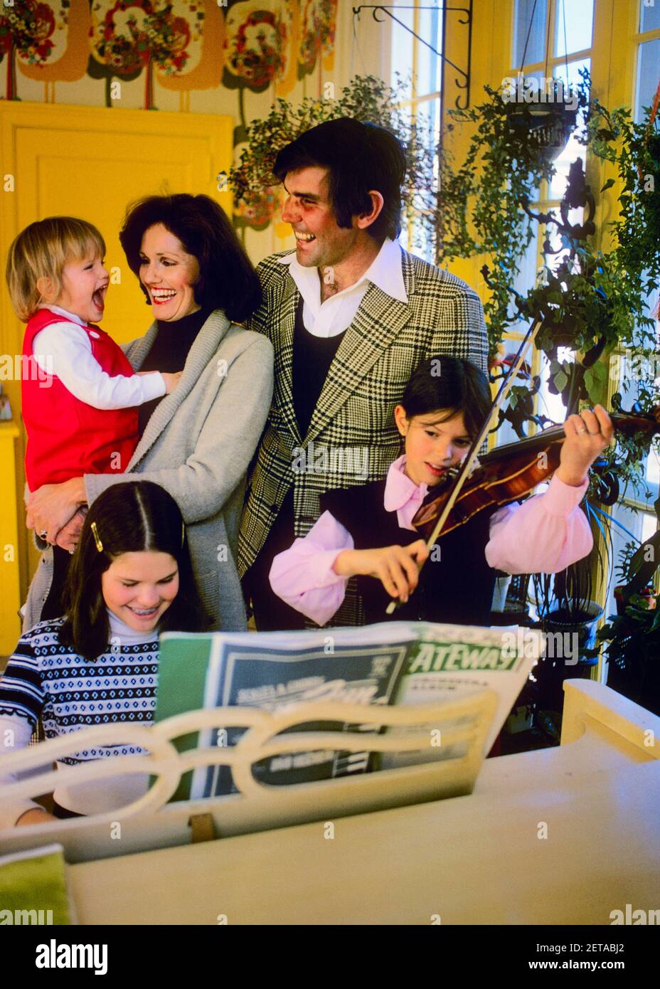 1970s family baby hi-res stock photography and images - Alamy
