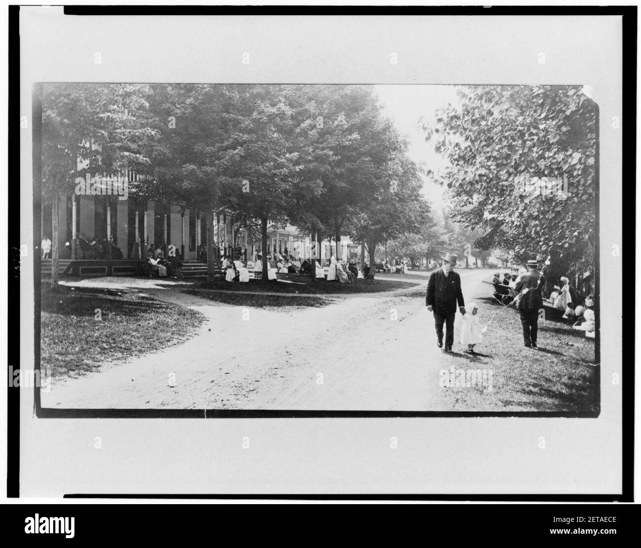 People socializing Black and White Stock Photos & Images - Alamy