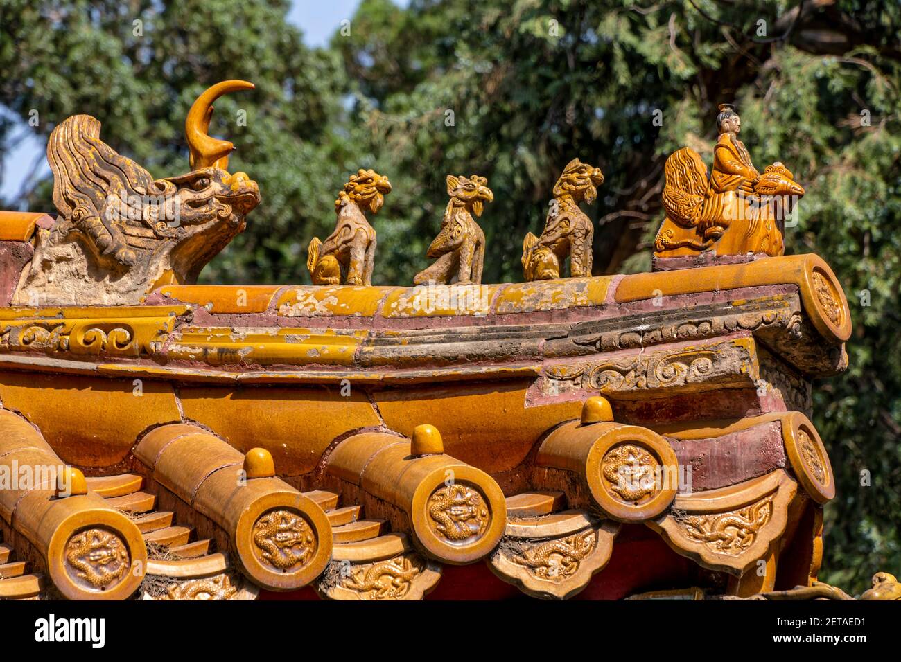 Imperial roof decoration hi-res stock photography and images - Alamy