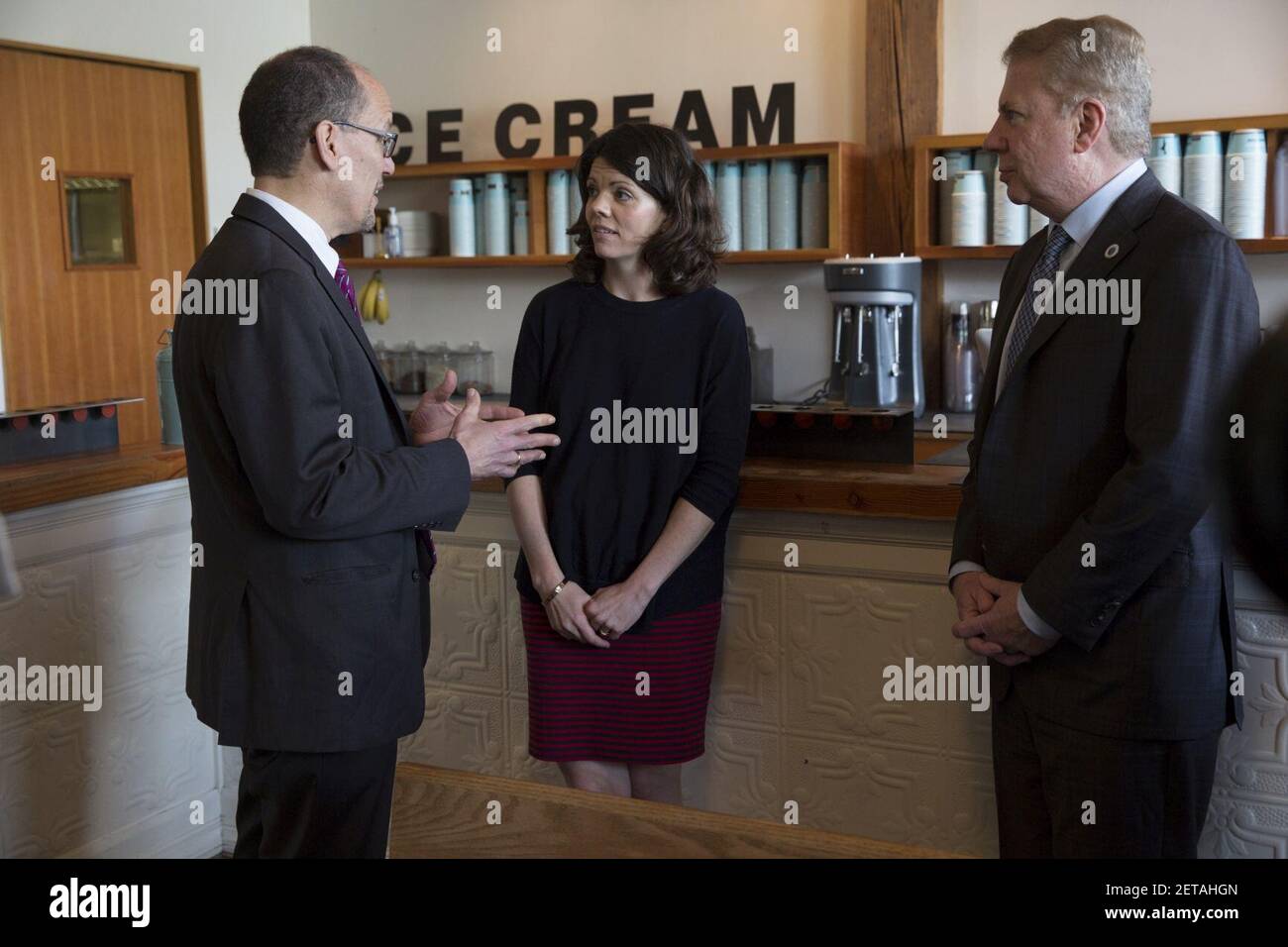 Perez visits Molly Moon’s Ice Cream Shop (16819932378 Stock Photo - Alamy