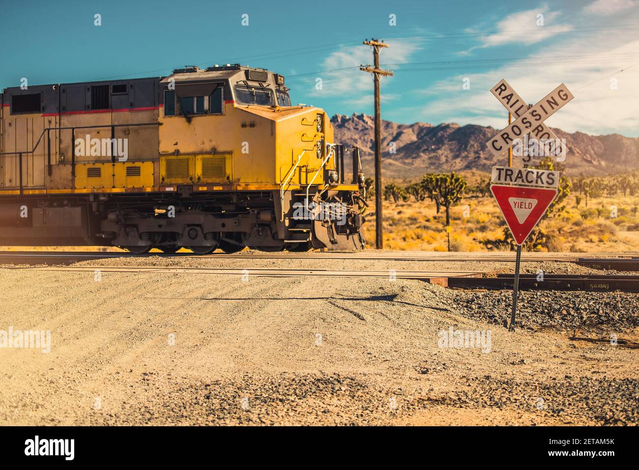 Mojave cargo hi-res stock photography and images - Alamy