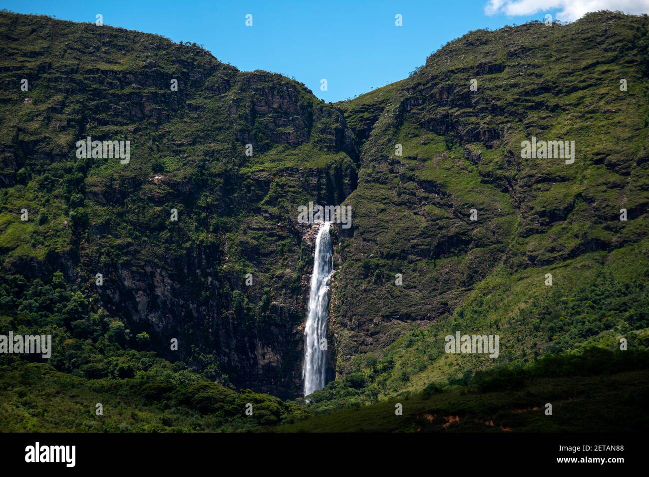 Casca D'anta waterfall at São Francisco river, Serra da Canastra ...