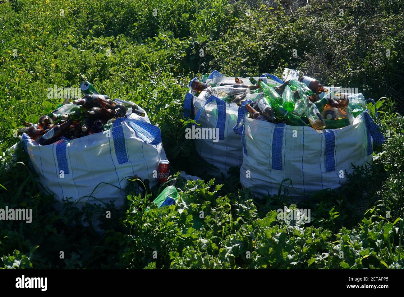 Environmental waste israel garbage hi-res stock photography and images ...