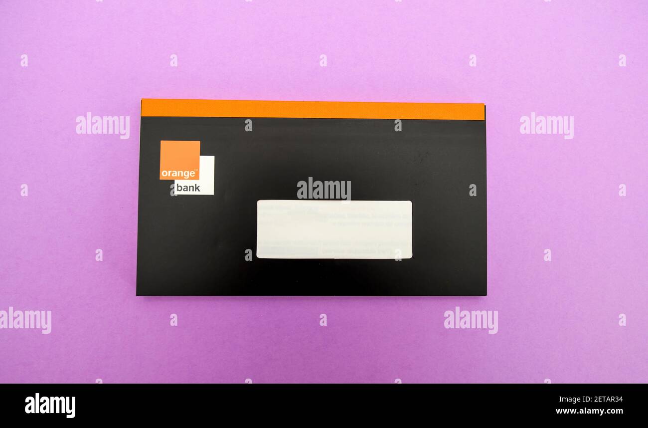 Cashier bank cheque hi-res stock photography and images - Alamy