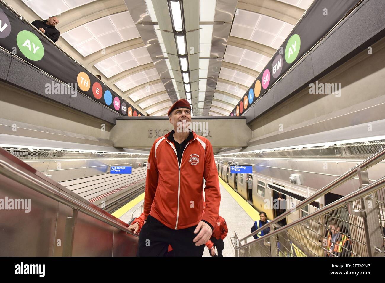 Curtis Sliwa, CEO of Guardian Angels, visits the Second Avenue 86th ...