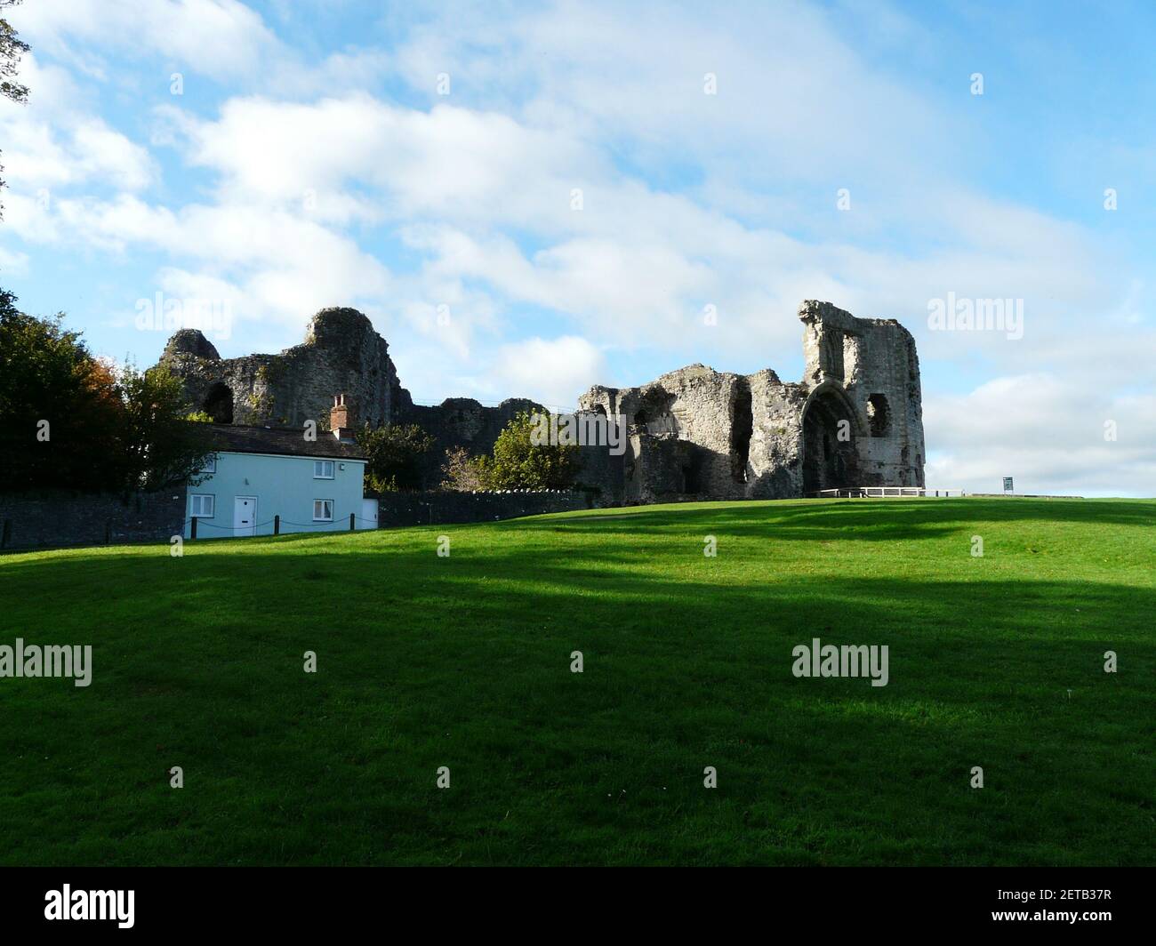 Old half ruined facade hi-res stock photography and images - Alamy