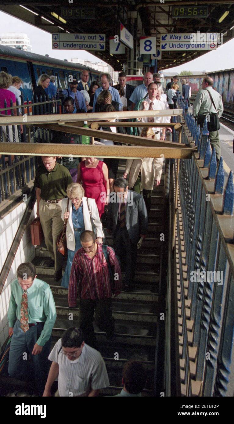 Vauxhall London railway station, c 2000 Stock Photo - Alamy