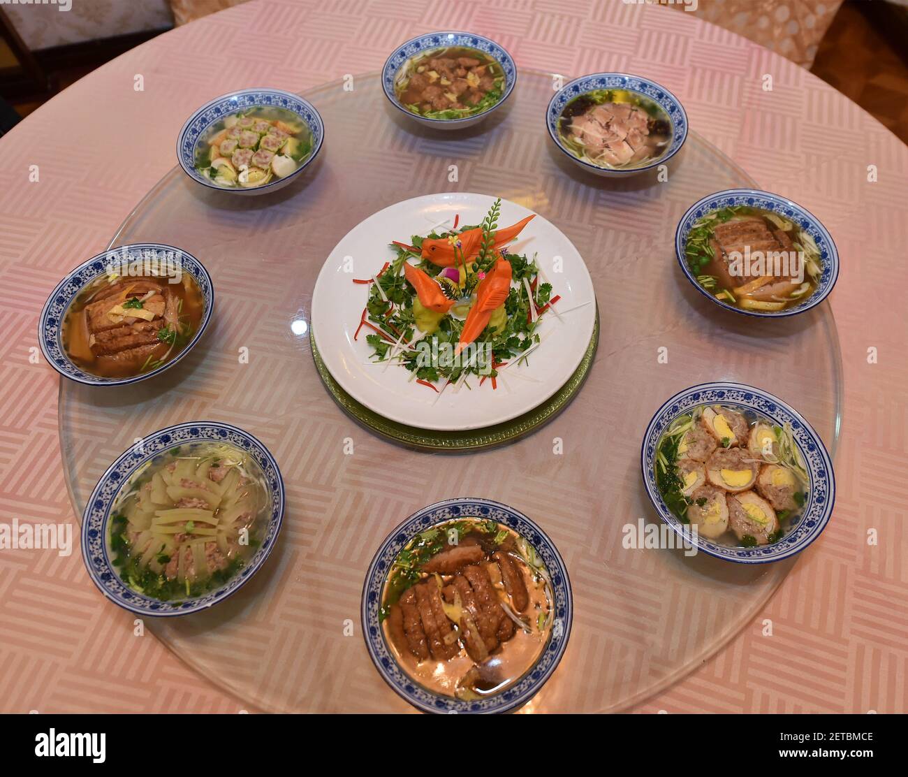 (170112) -- FENYANG, Jan. 12, 2017 (Xinhua) -- Photo taken on Jan. 11 ...