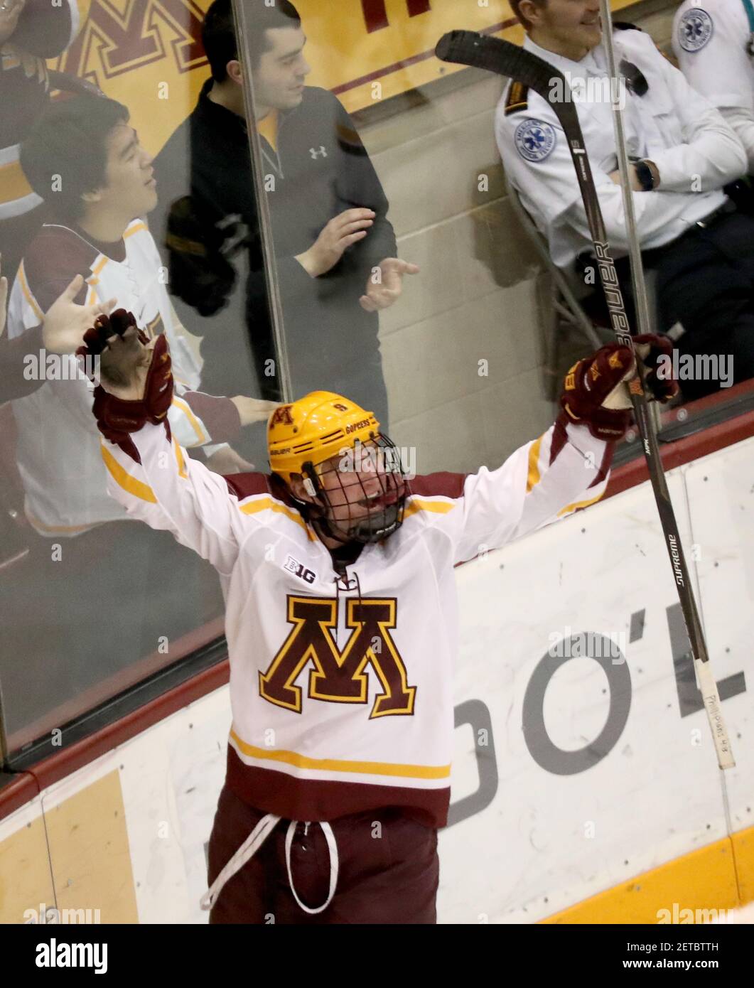 Minnesota's Mike Szmatula celebrates his first-period goal against ...