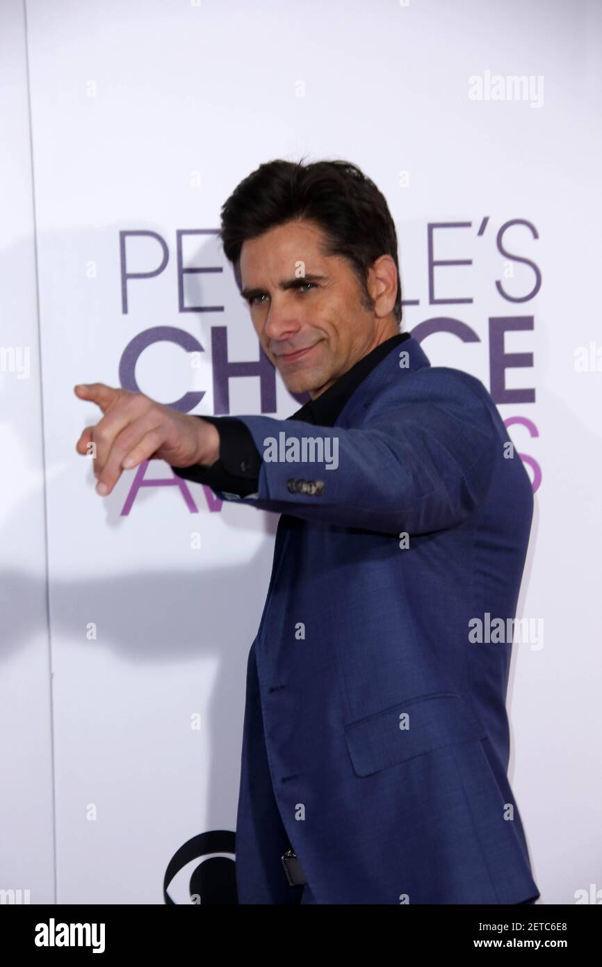 John Stamos at the 42nd Annual People's Choice Awards Arrivals at the ...