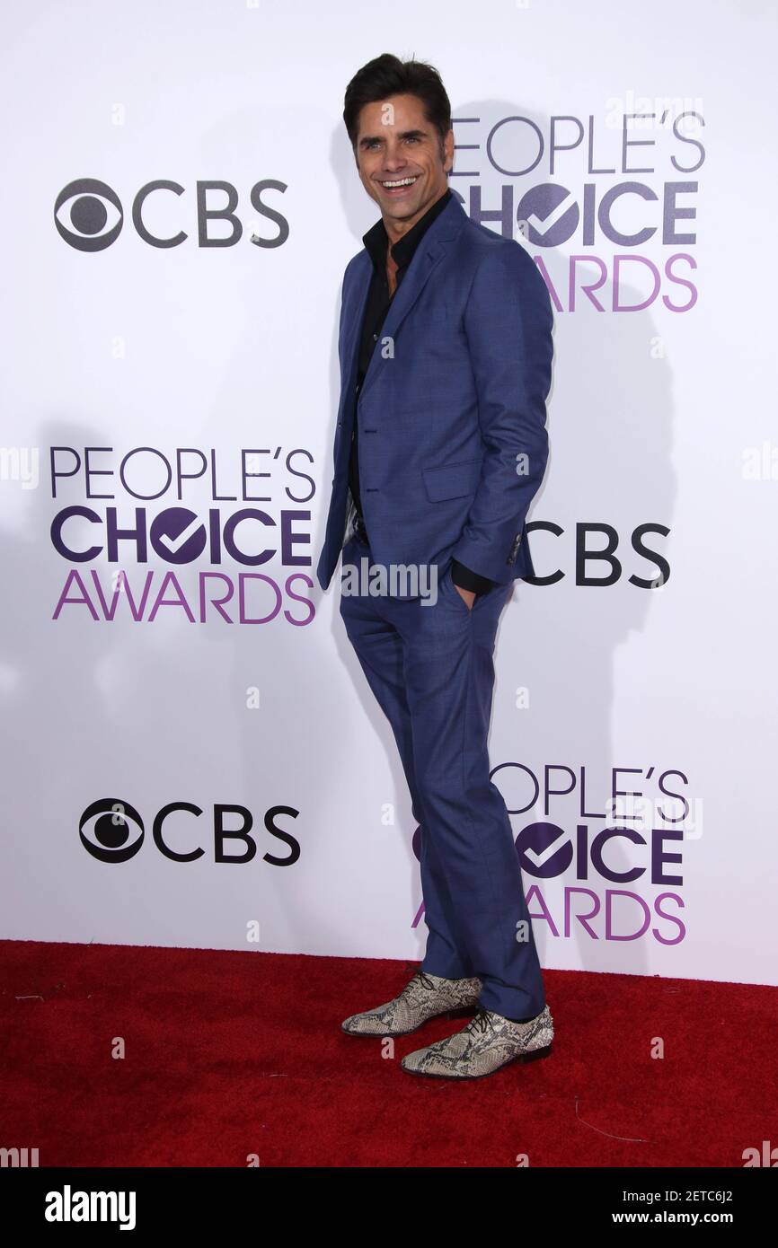 John Stamos at the 42nd Annual People's Choice Awards Arrivals at the ...