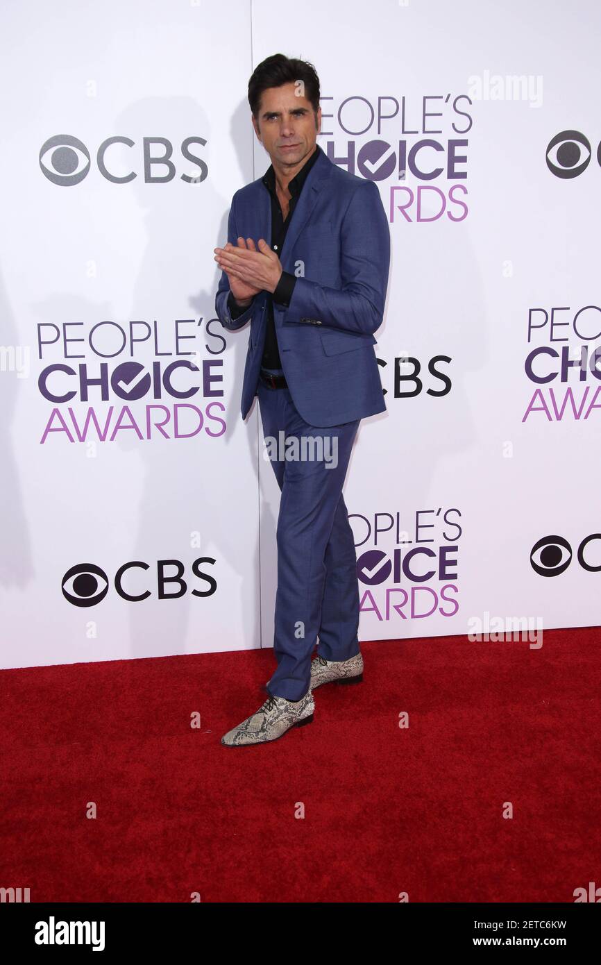 John Stamos at the 42nd Annual People's Choice Awards Arrivals at the ...