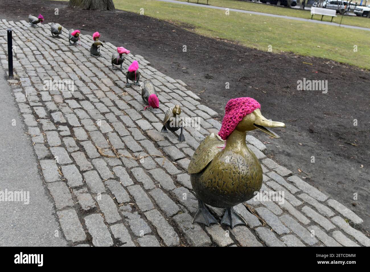 Boston, MA -- Make Way for Ducklings sculptures on Boston Common by ...