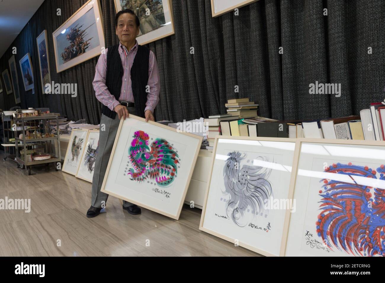 (170126) -- BEIJING, Jan. 26, 2017 (Xinhua) -- Chinese artist Han ...