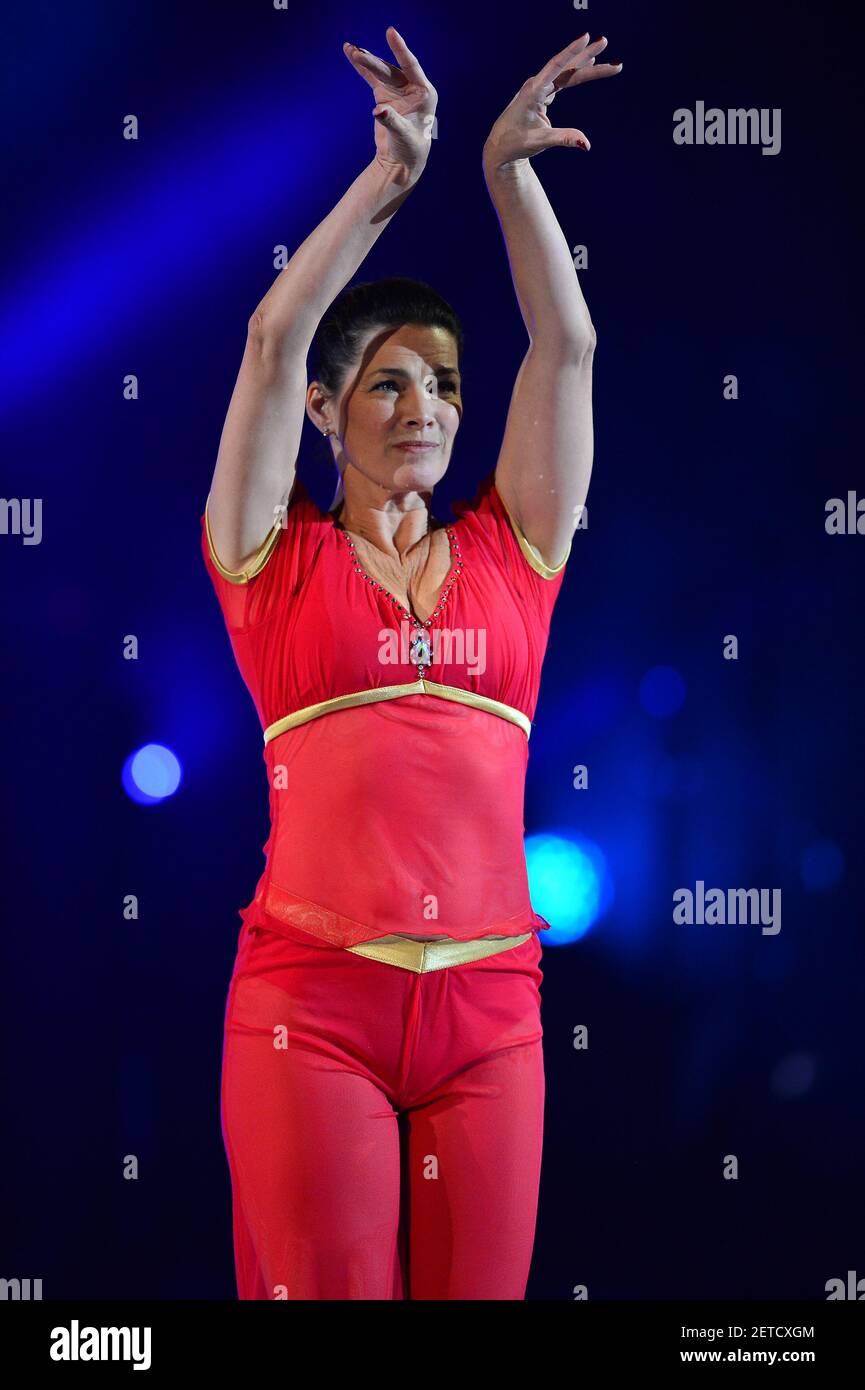 SUNRISE, FL - JANUARY 25: Nancy Kerrigan performs during the Colgate ...