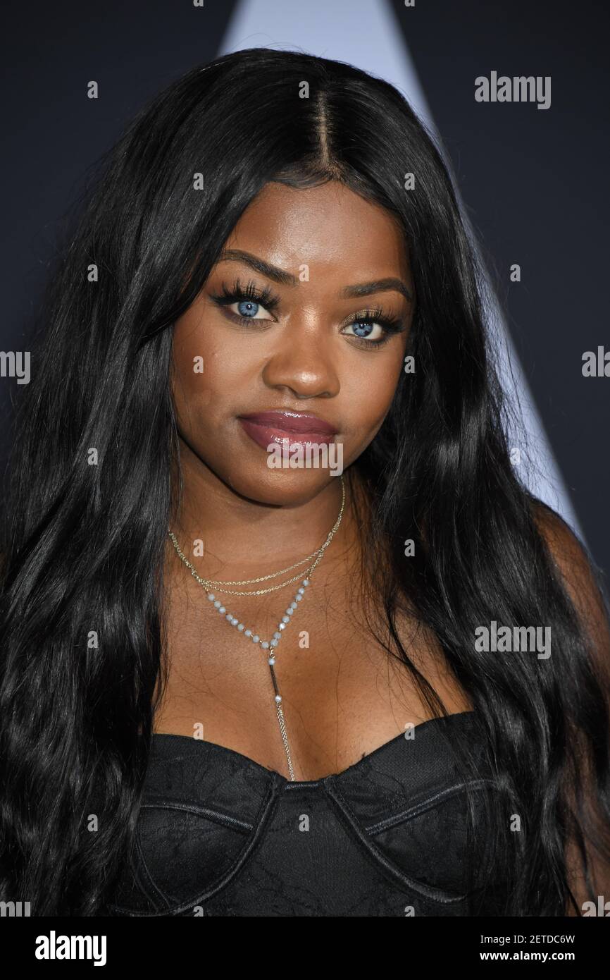 Darker shades of black hi-res stock photography and images - Alamy