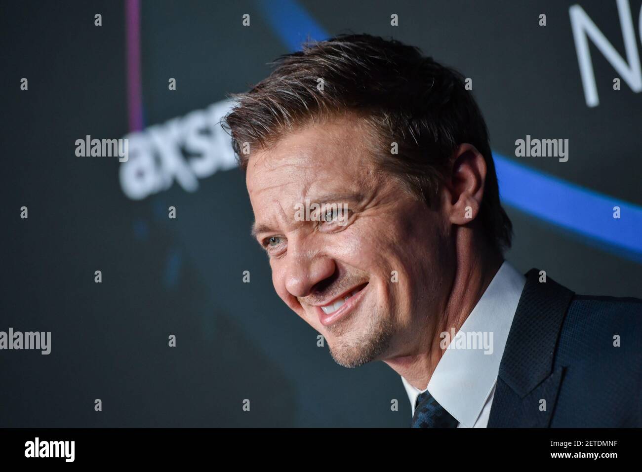 Jeremy Renner arriving on the red carpet for the AT&T presents DIRECTV ...