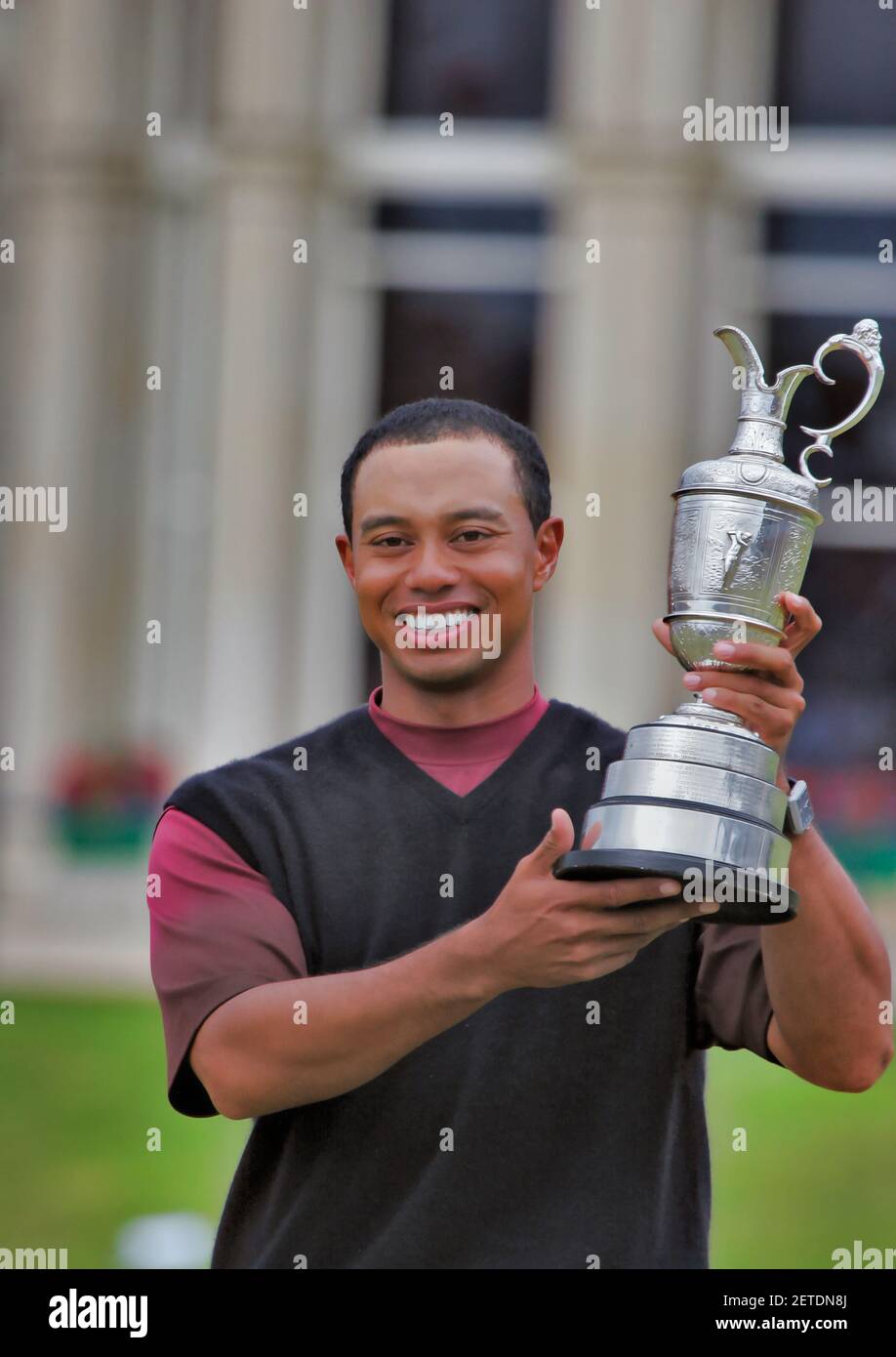 The open championship claret jug hi-res stock photography and images ...