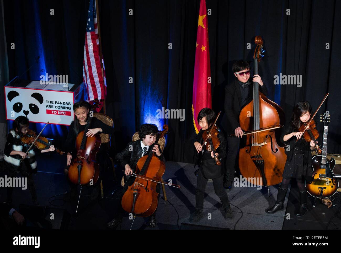 (170209) -- NEW YORK, Feb. 9, 2017 (Xinhua) -- Members of Joyous String ...