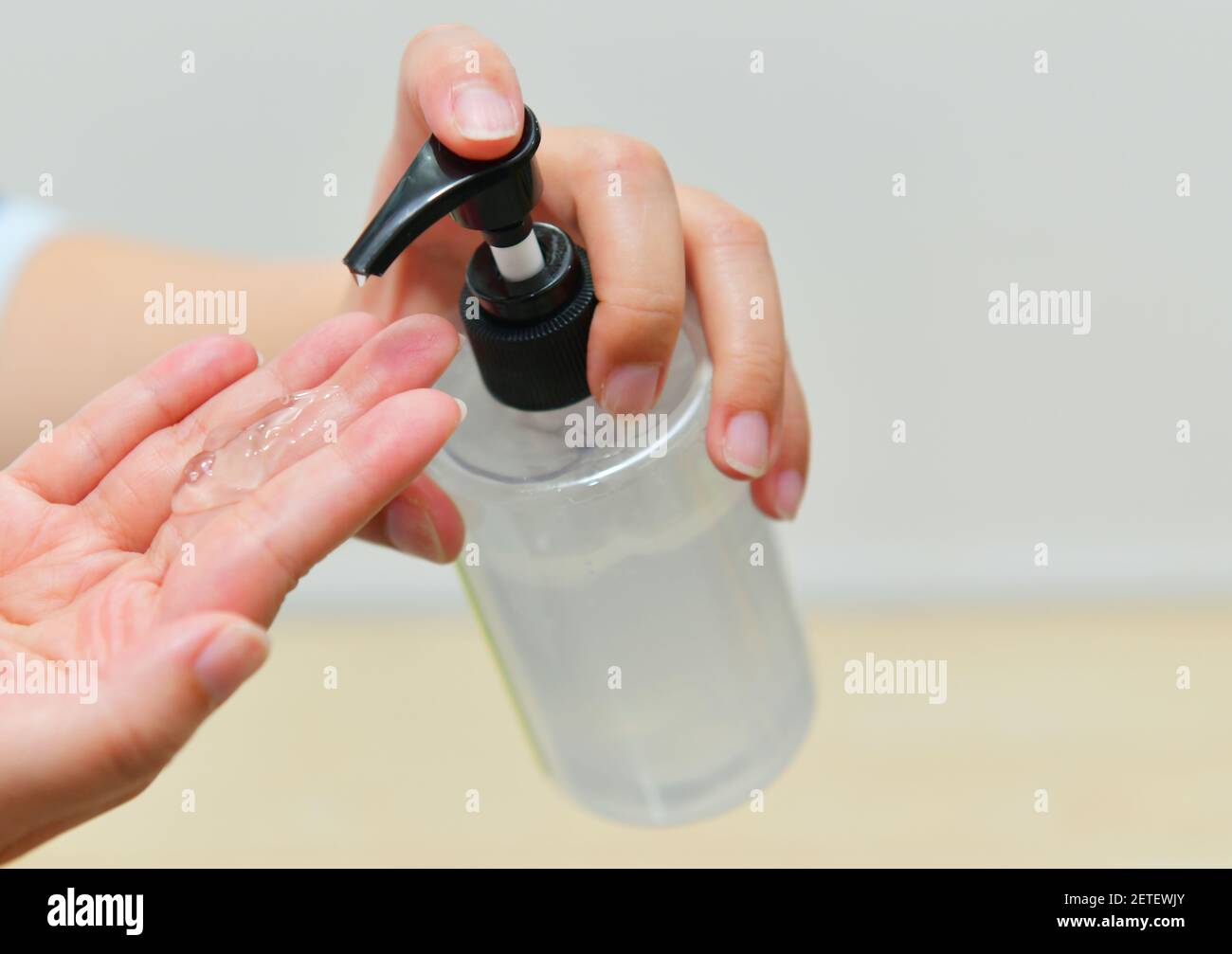 Hand washing hospital hi-res stock photography and images - Alamy