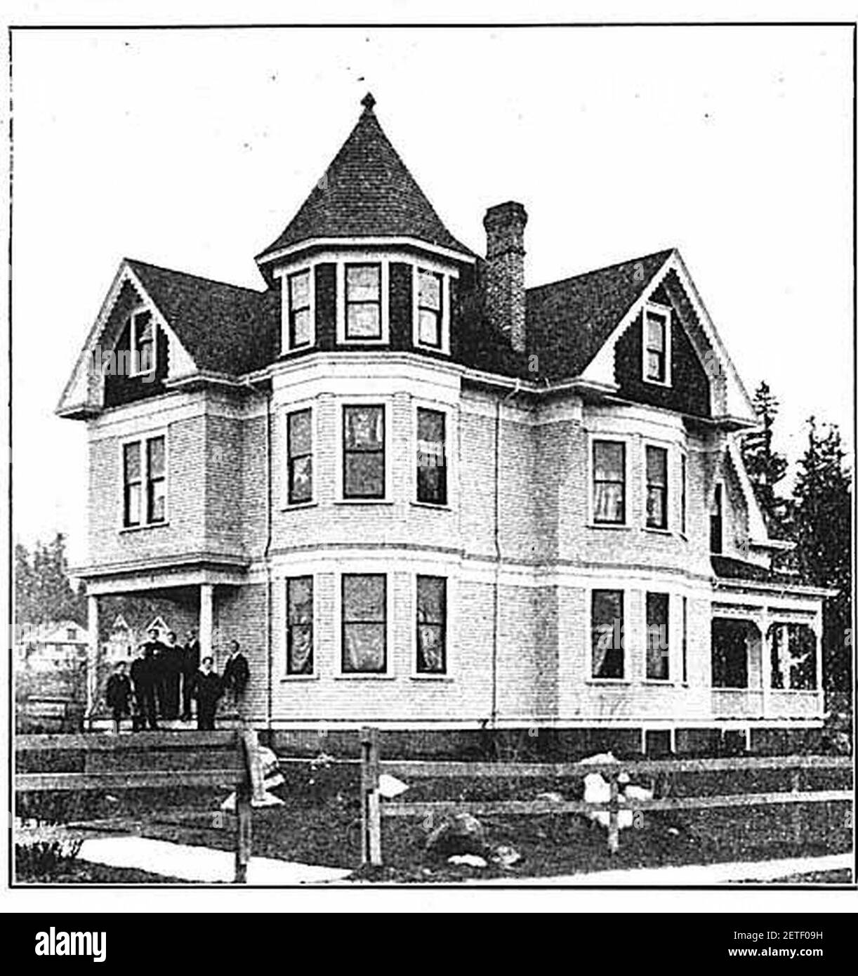 Phi Gamma Delta Fraternity house exterior near the University of ...