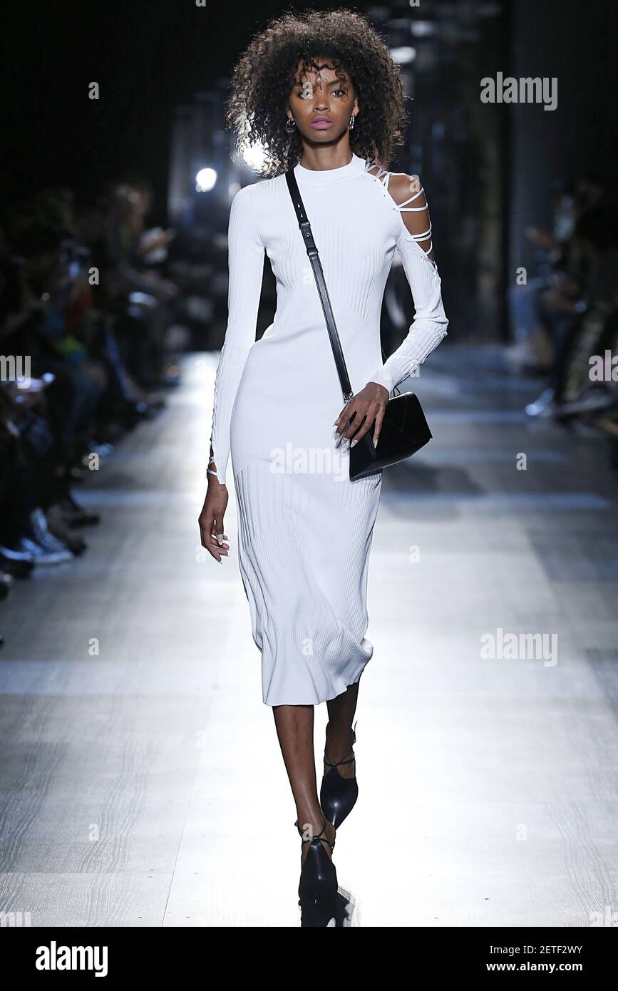 Model Djenice Duarte walks on the runway during the Cushnie et Ochs ...