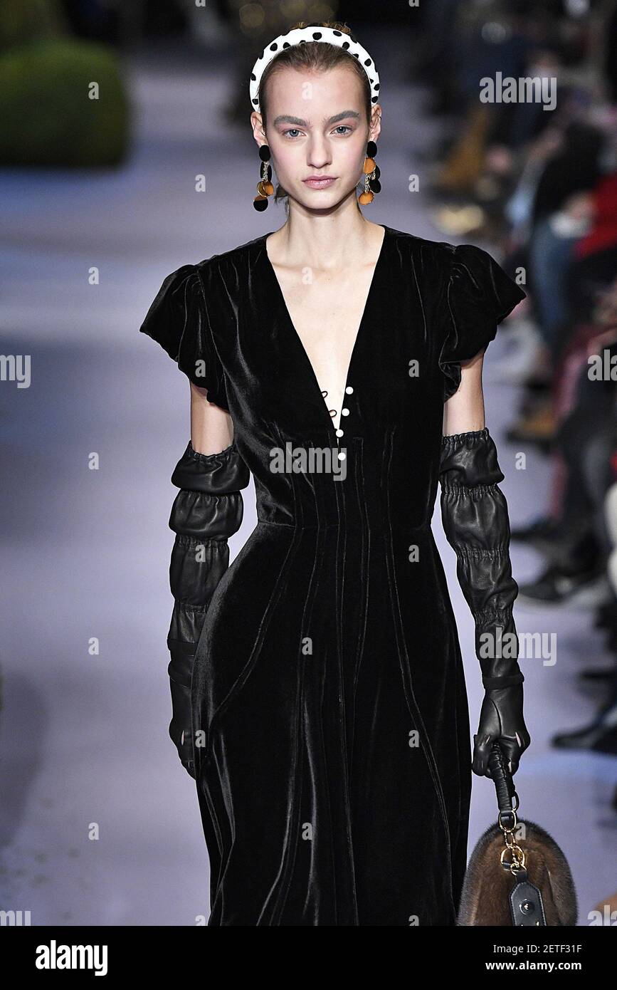 Model Maartje Verhoef walks on the runway during the Altuzarra Fashion ...