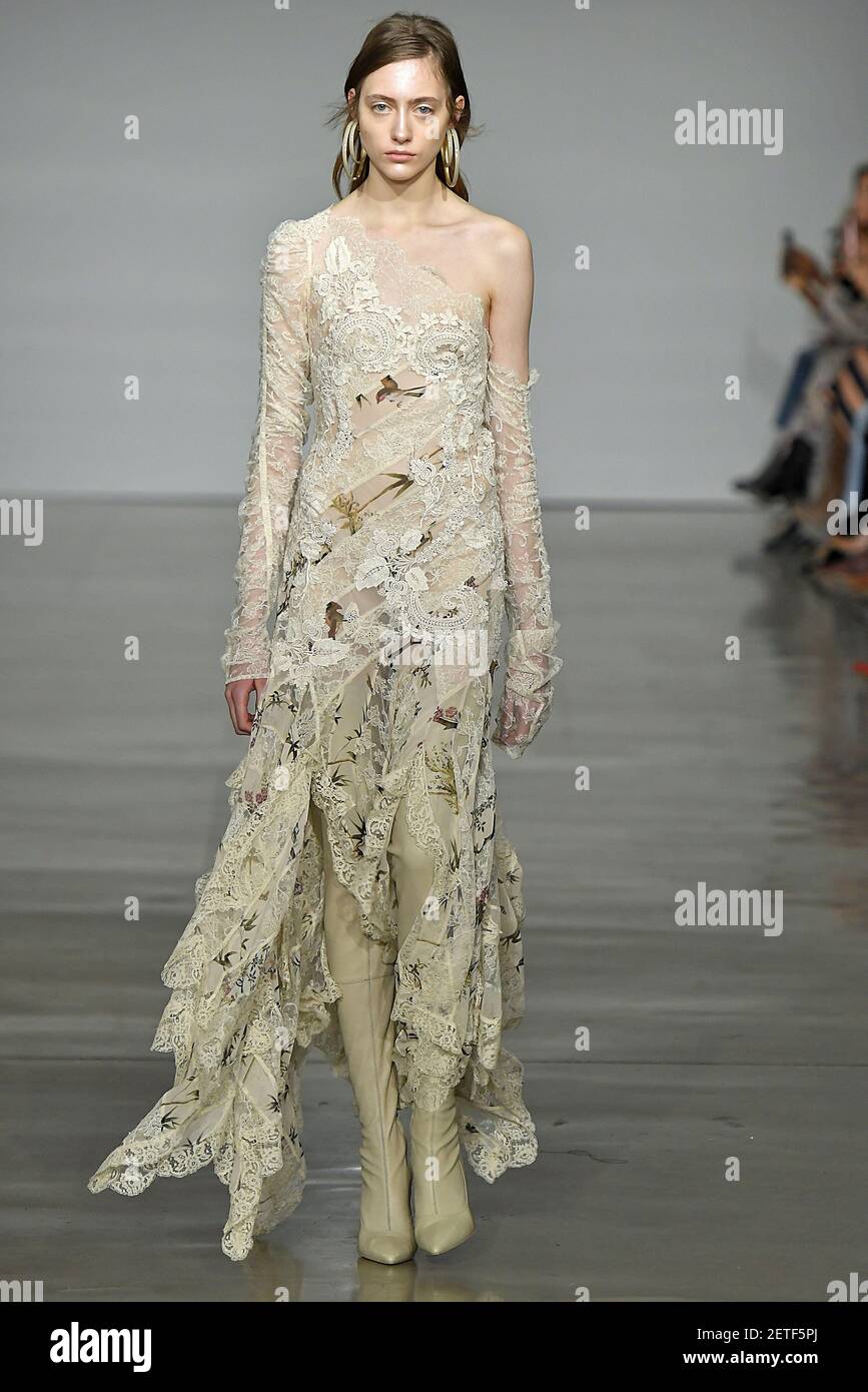 Model Lia Pavlova walks on the runway during the Zimmermann Fashion ...
