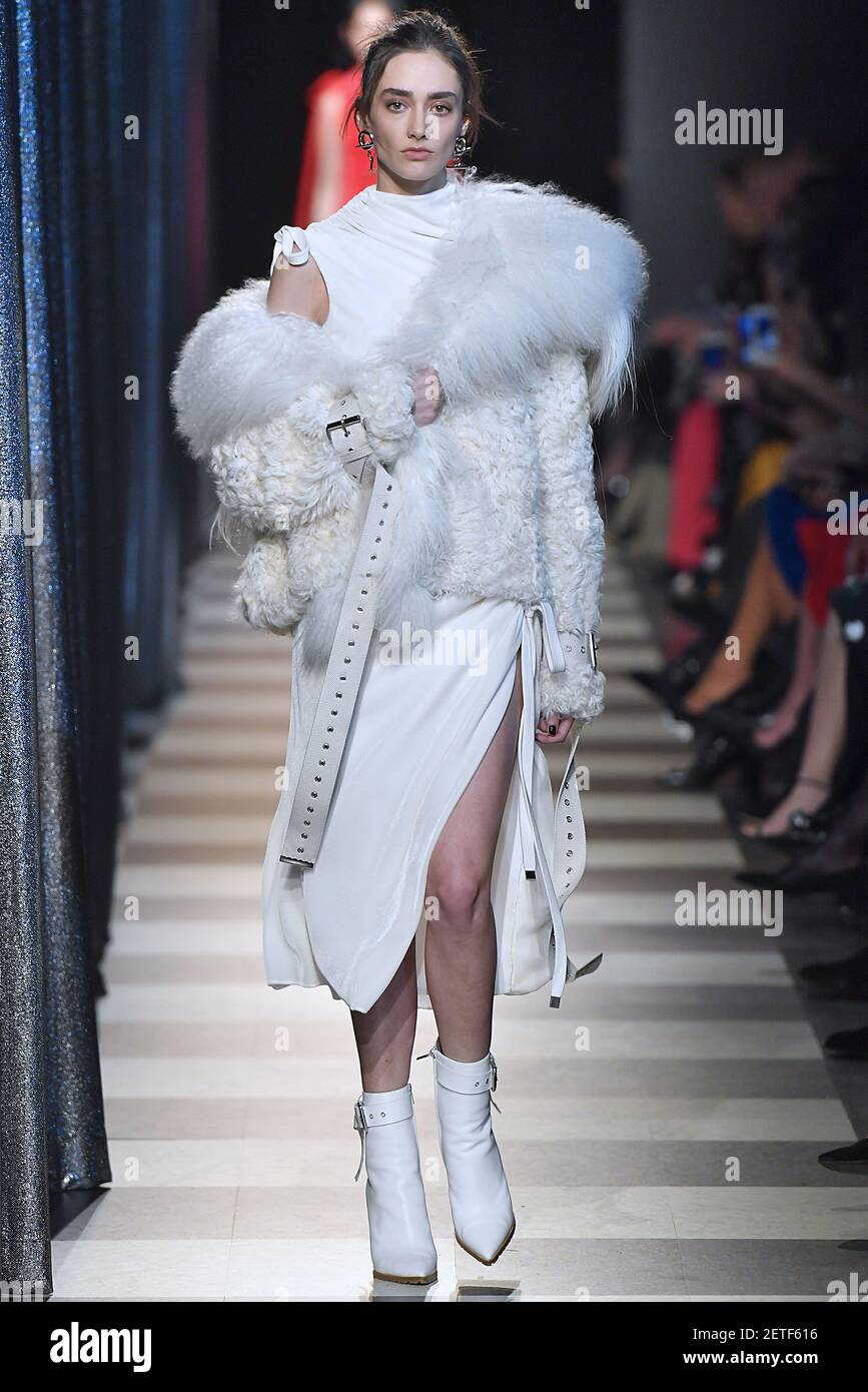 Model Amanda Googe walks on the runway during the Monse Fashion Show at ...