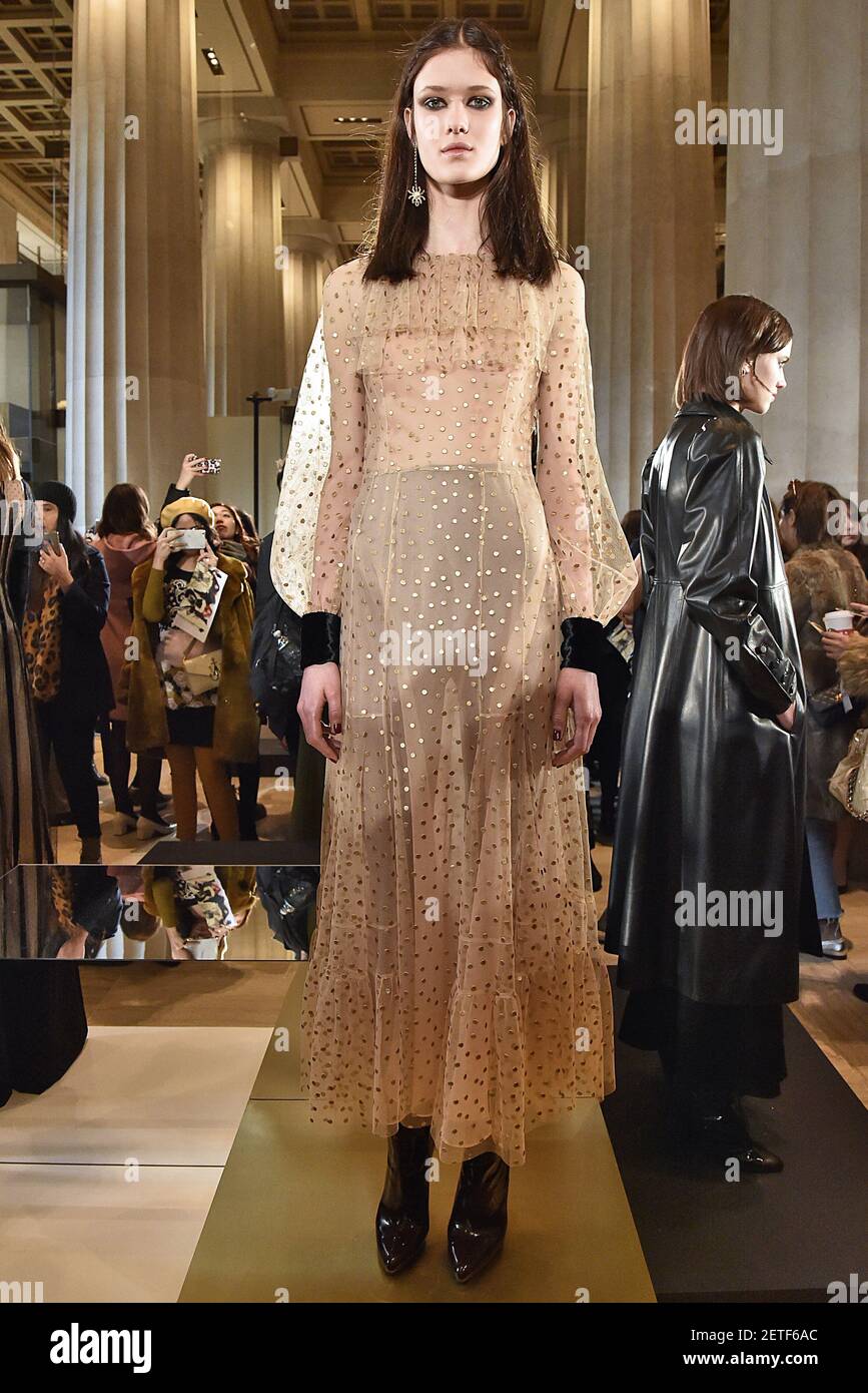 Model Sarah Abt walks on the stage during the Jill Stuart Fashion ...