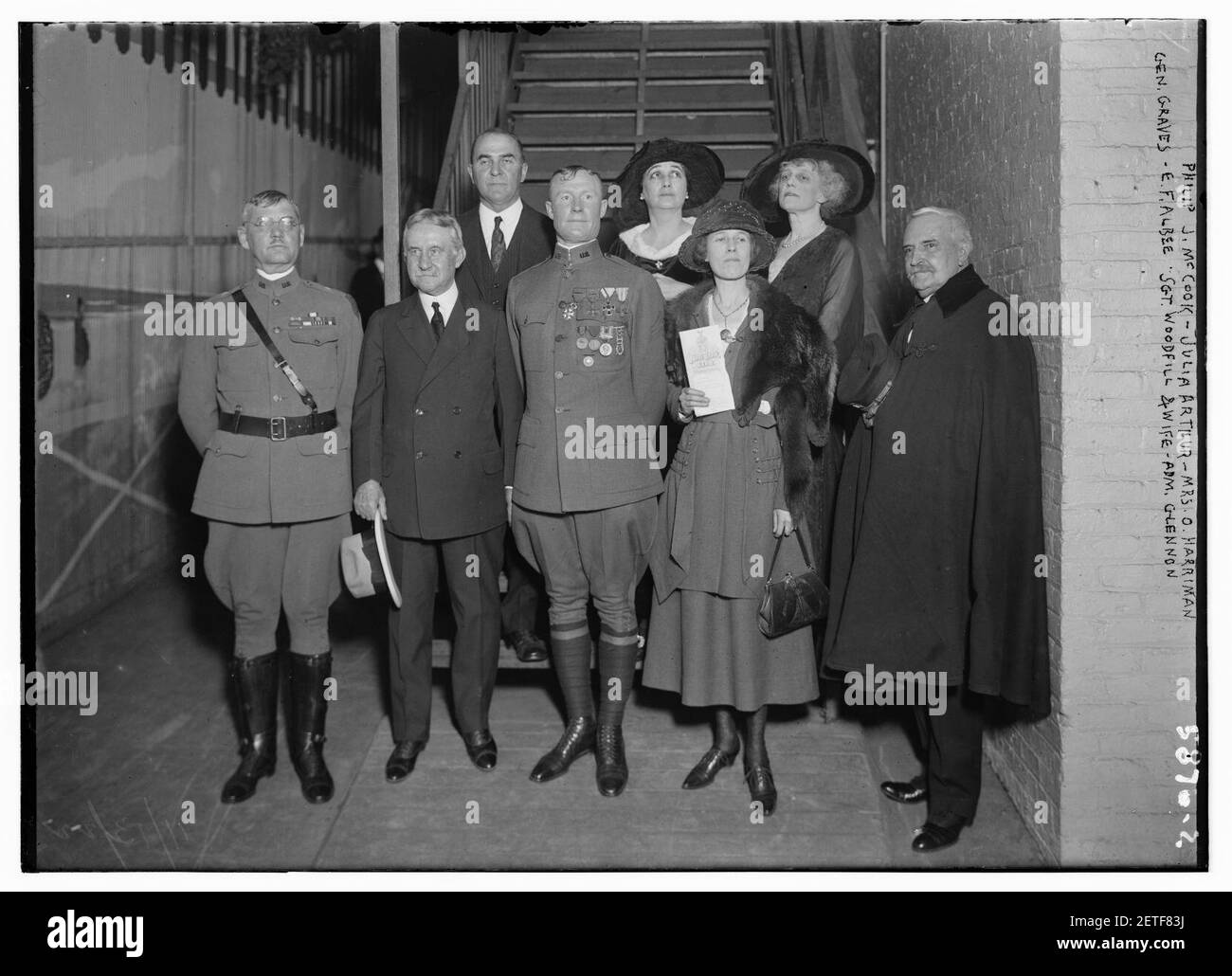 Philip J. McCook, Julia Arthur, Mrs. O. Harriman, Gen. Graves, E.F ...