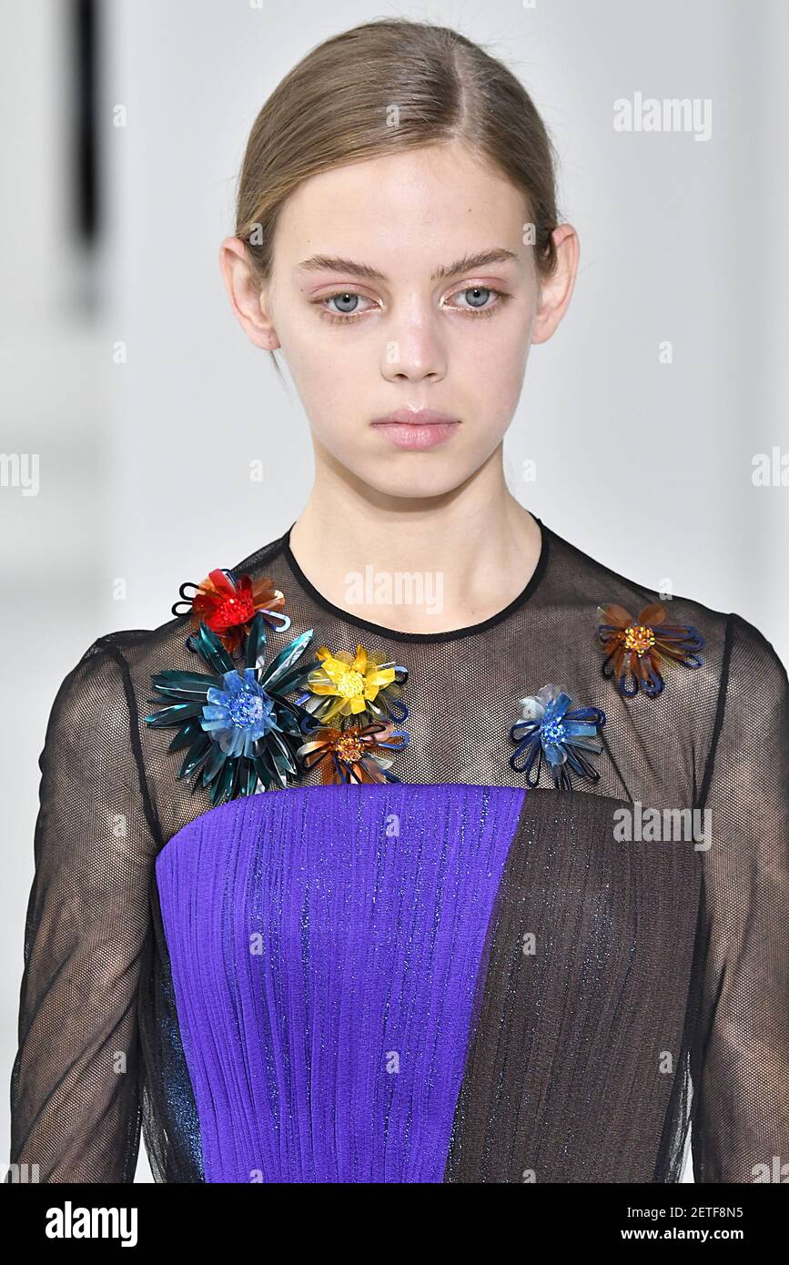 Model Mariana Zaragoza walks on the runway during the Delpozo Fashion ...