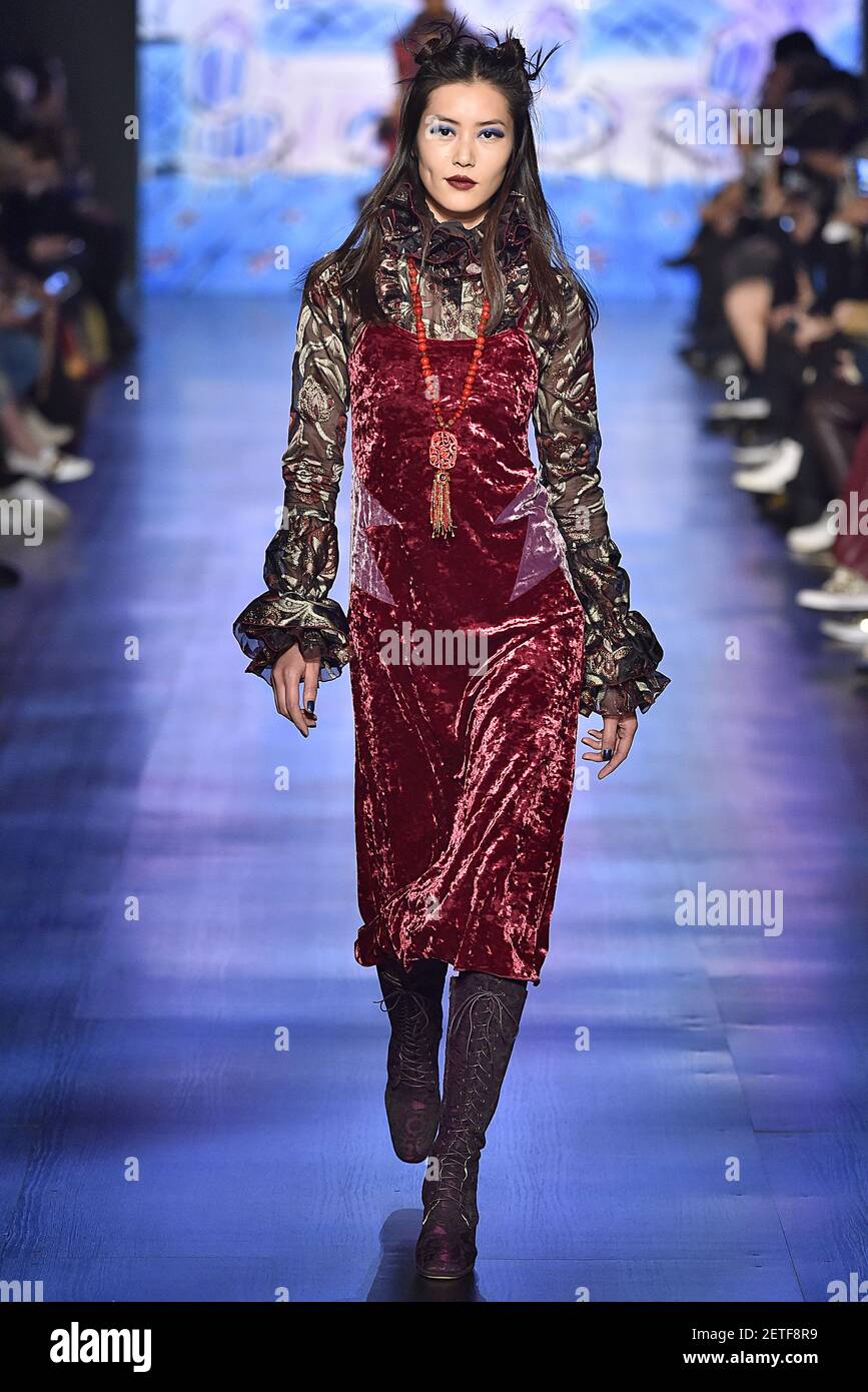 Model Liu Wen walks on the runway during the Anna Sui Fashion Show at ...