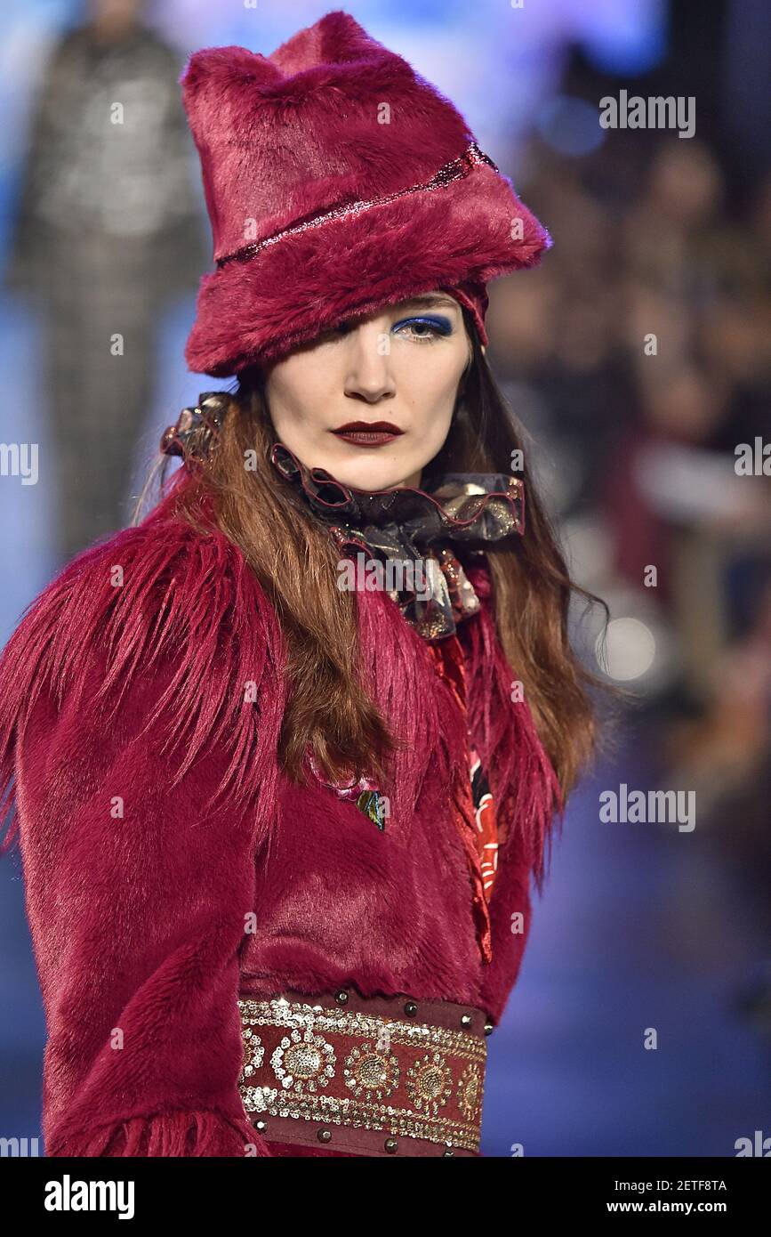 Model Janice Alida walks on the runway during the Anna Sui Fashion Show ...