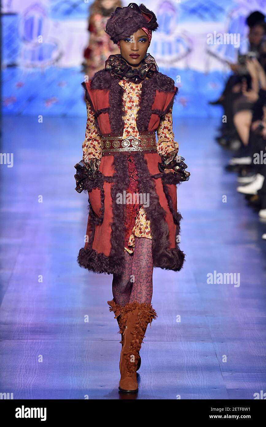 Model Alicia Burke walks on the runway during the Anna Sui Fashion Show ...