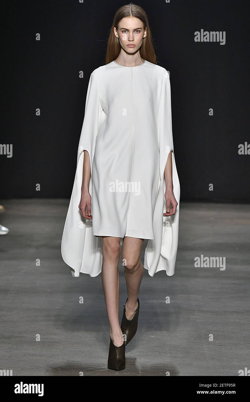 Model Lex Herl walks on the runway during the Narciso Rodriguez Fashion ...