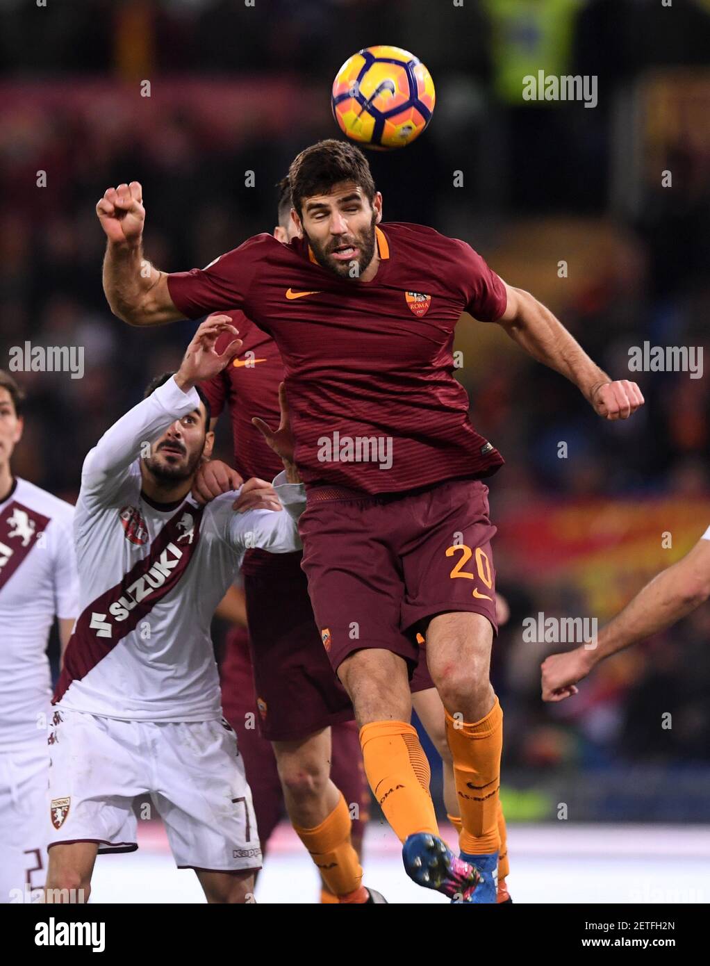 (170220) -- ROME, Feb. 20, 2017 (Xinhua) -- Roma's Federico Fazio (Top ...