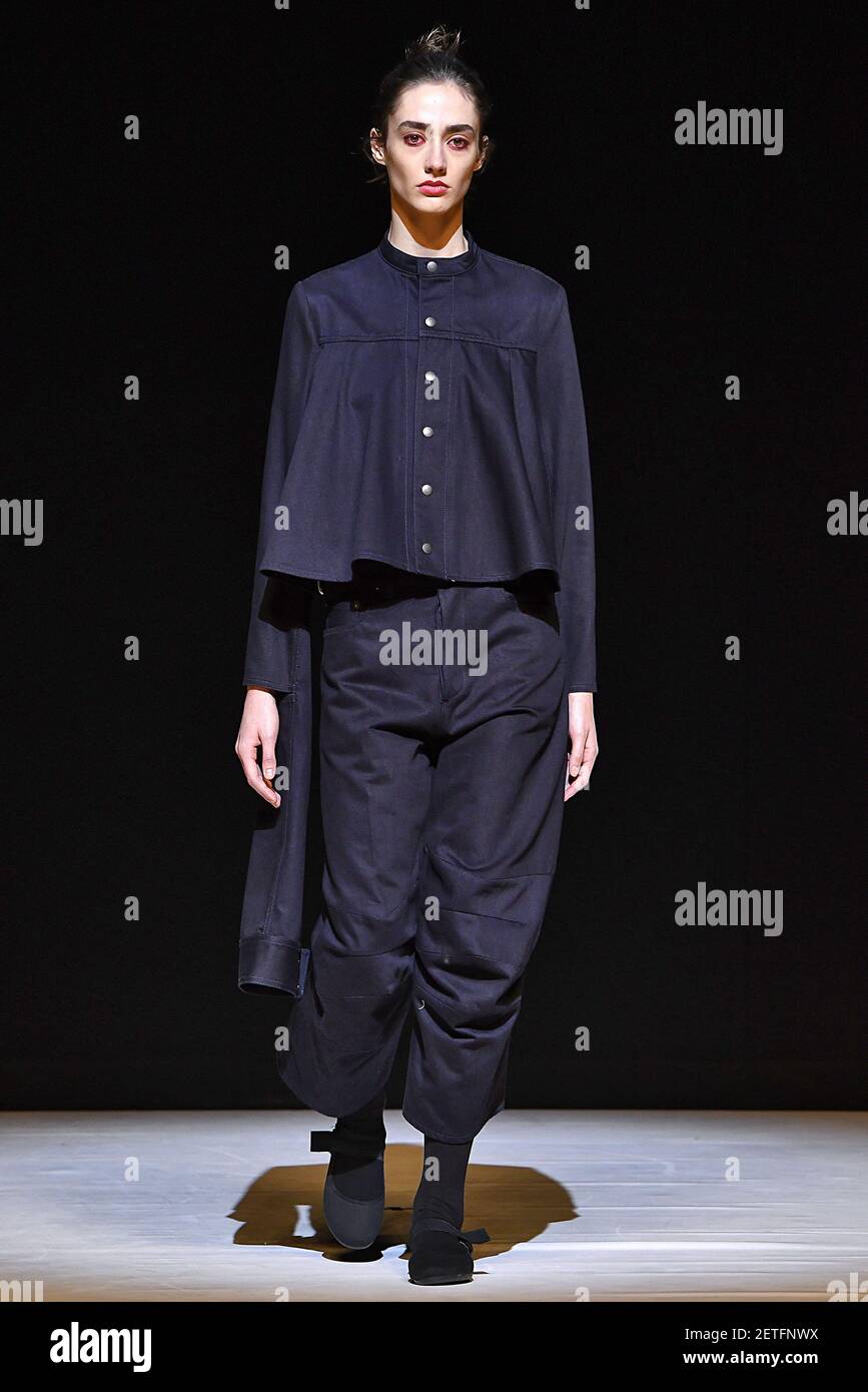 Model Amanda Googe walks on the runway during the Chalayan Fashion Show ...