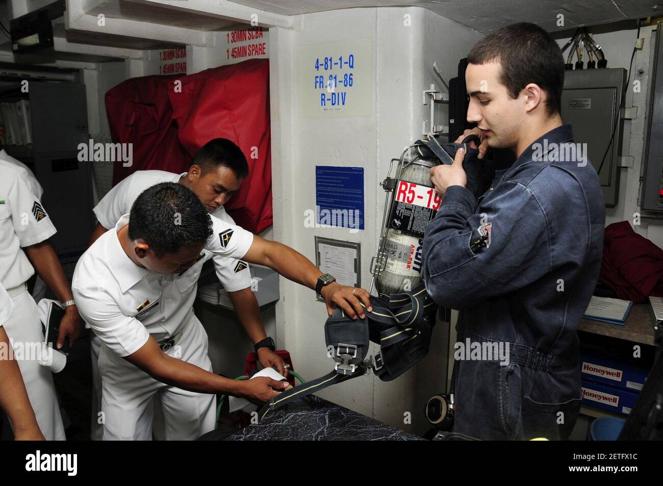 Tour uss blue ridge lcc 19 hi-res stock photography and images - Alamy