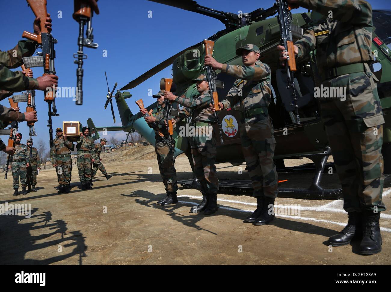 Army trooper hi-res stock photography and images - Alamy